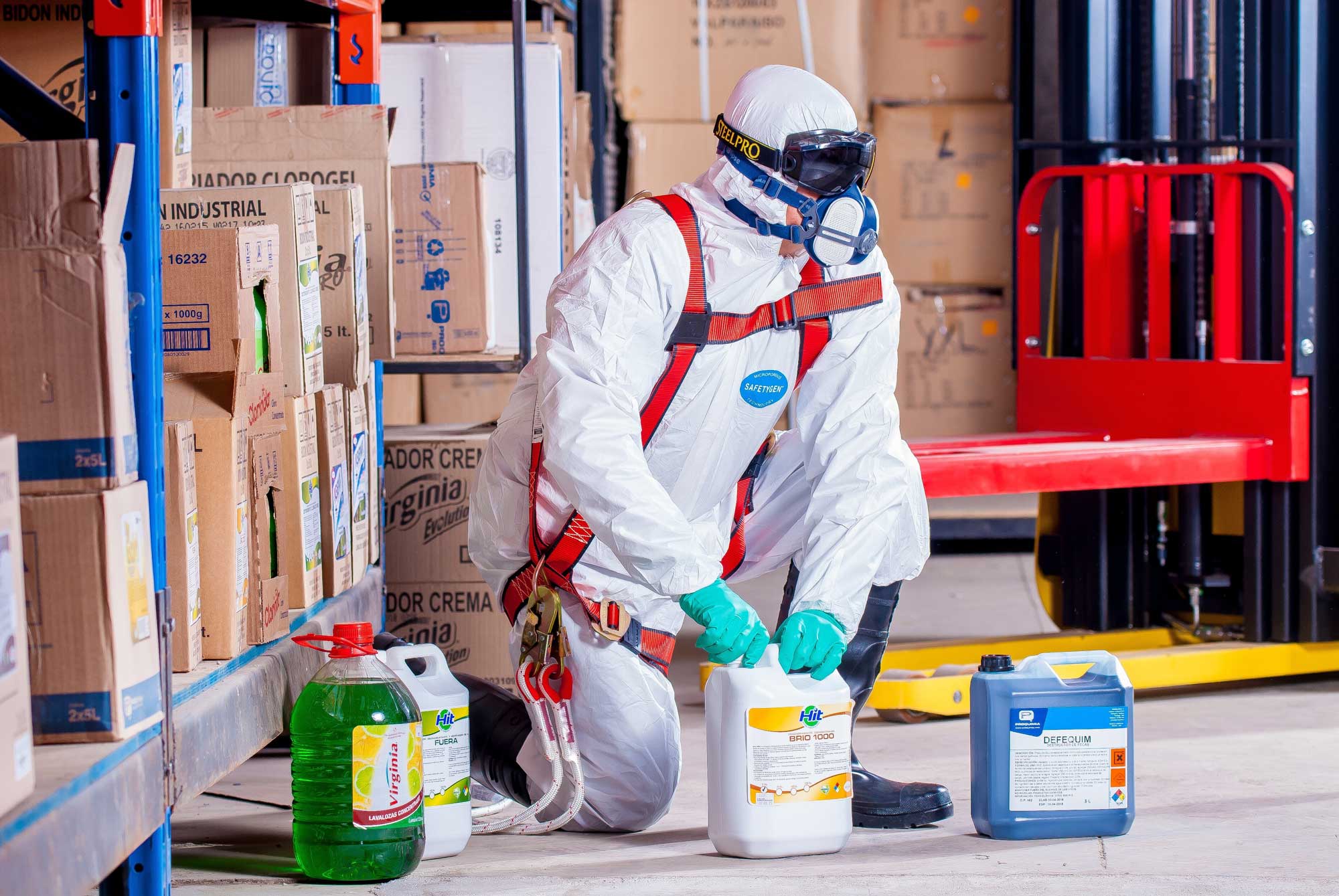 4 Essential Tips for How to Ship Hazardous Materials in the U.S. - Lab ...